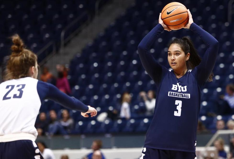 Kiwi women in action as American college season begins | LACEY LOWDOWN